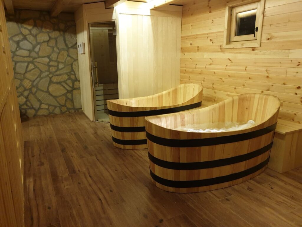 Drvena kada 01 - Kolibica.com